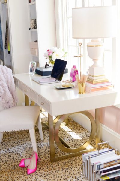 Inspiring Home Offices for Girl Bosses - Amy Howard Social